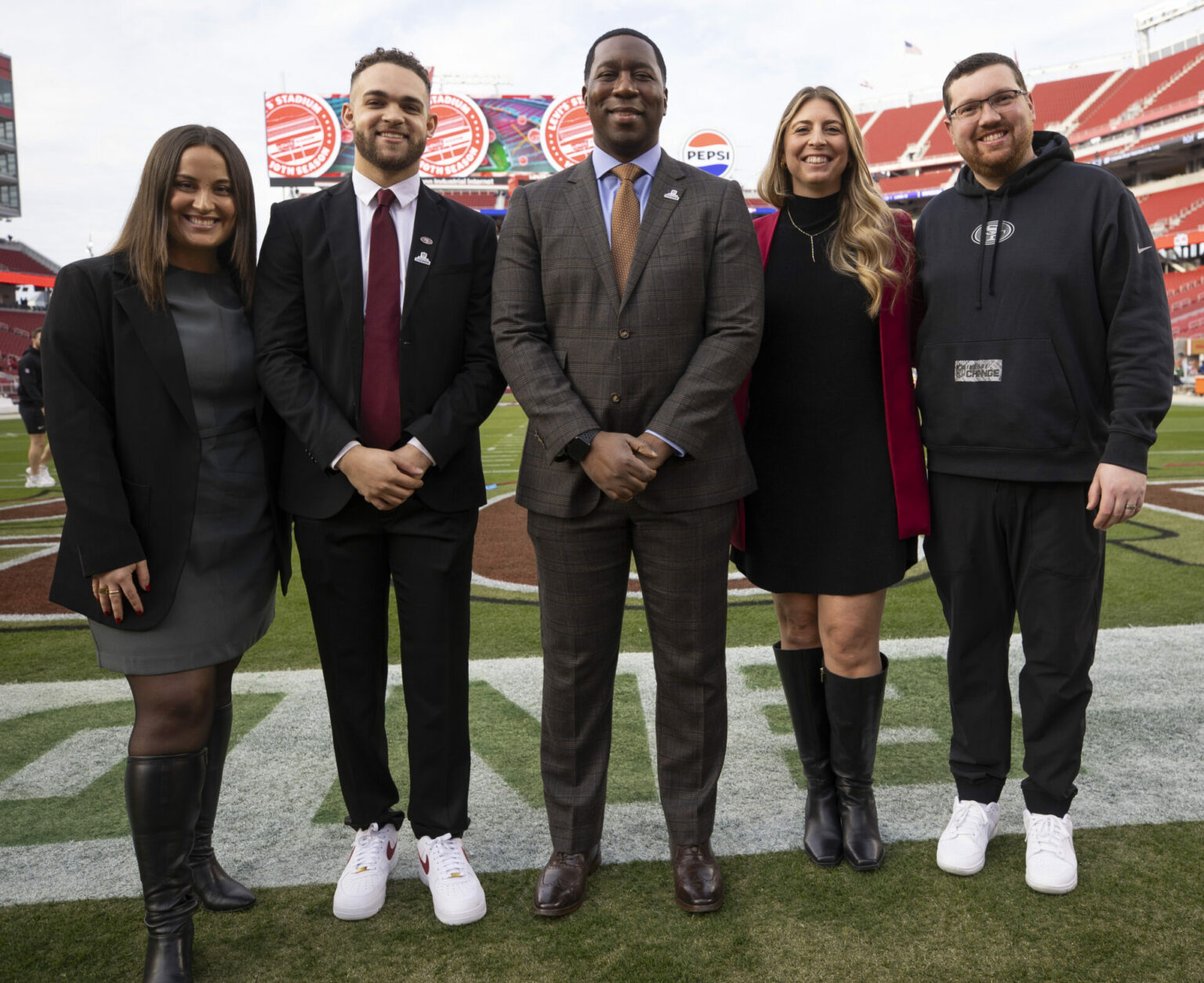 49ers PR staff 2024 Pete Rozelle Award winner | PFWA